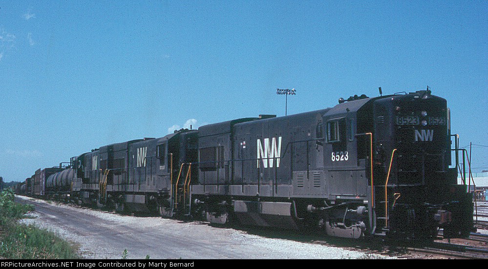 N&W 8523
